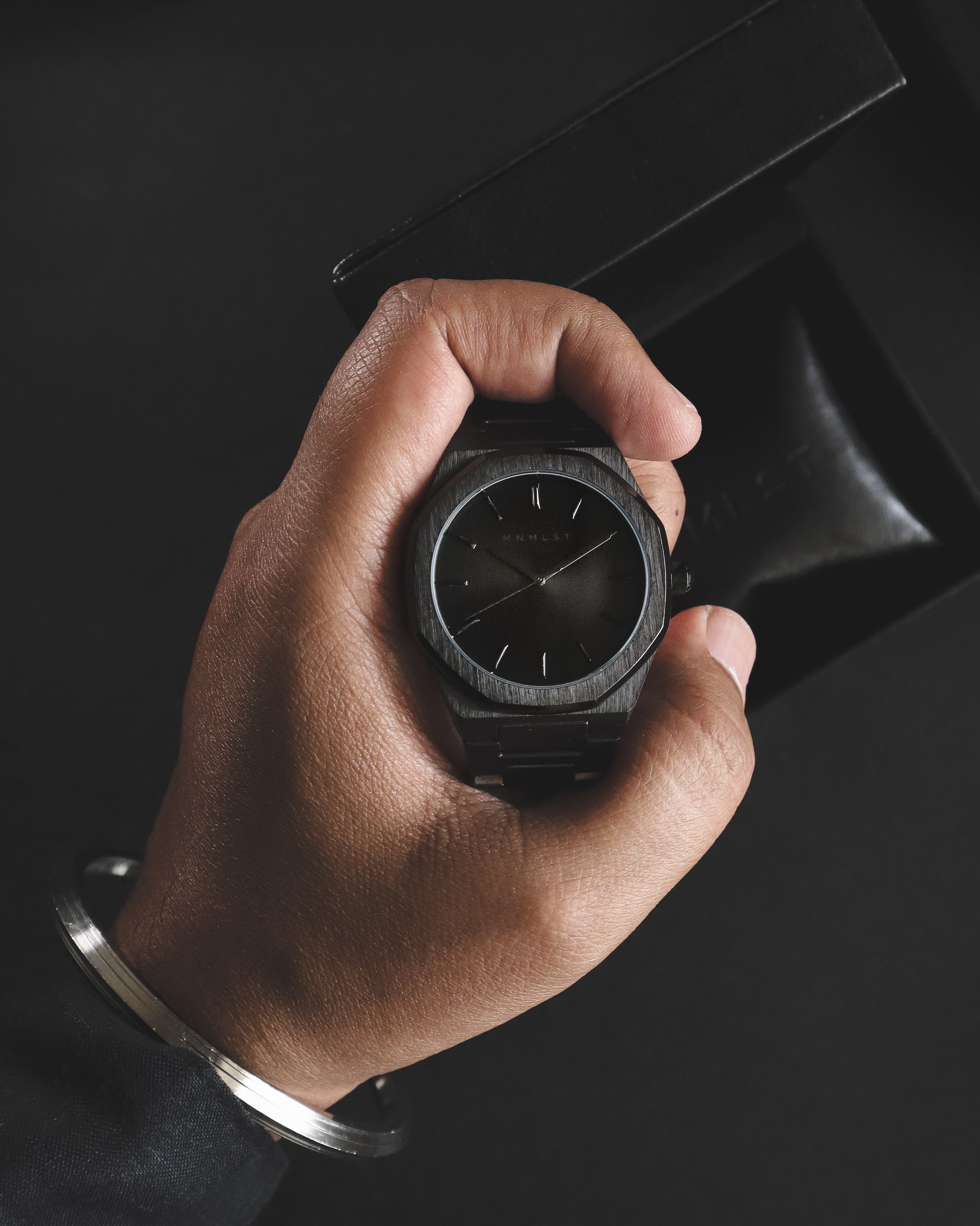 Heritage (Black) – MNMLST